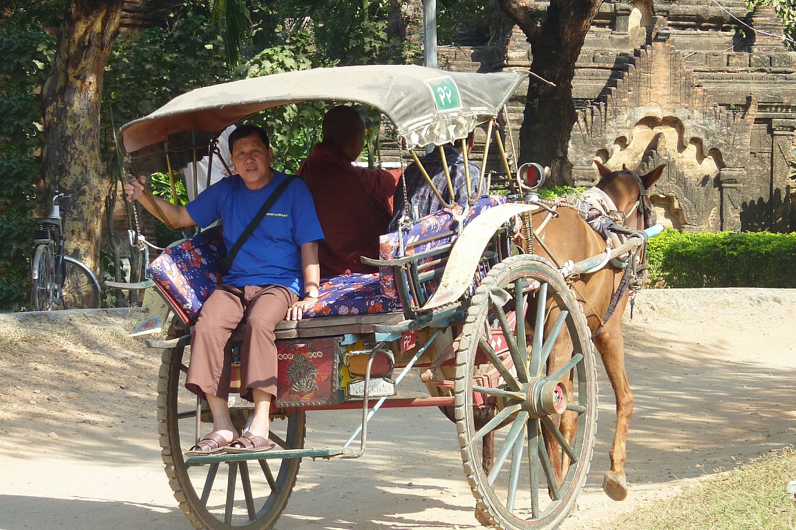 Bagan Horse Cart Tour and Irrawaddy River Cruise Harga Tiket Promo Up to 7%