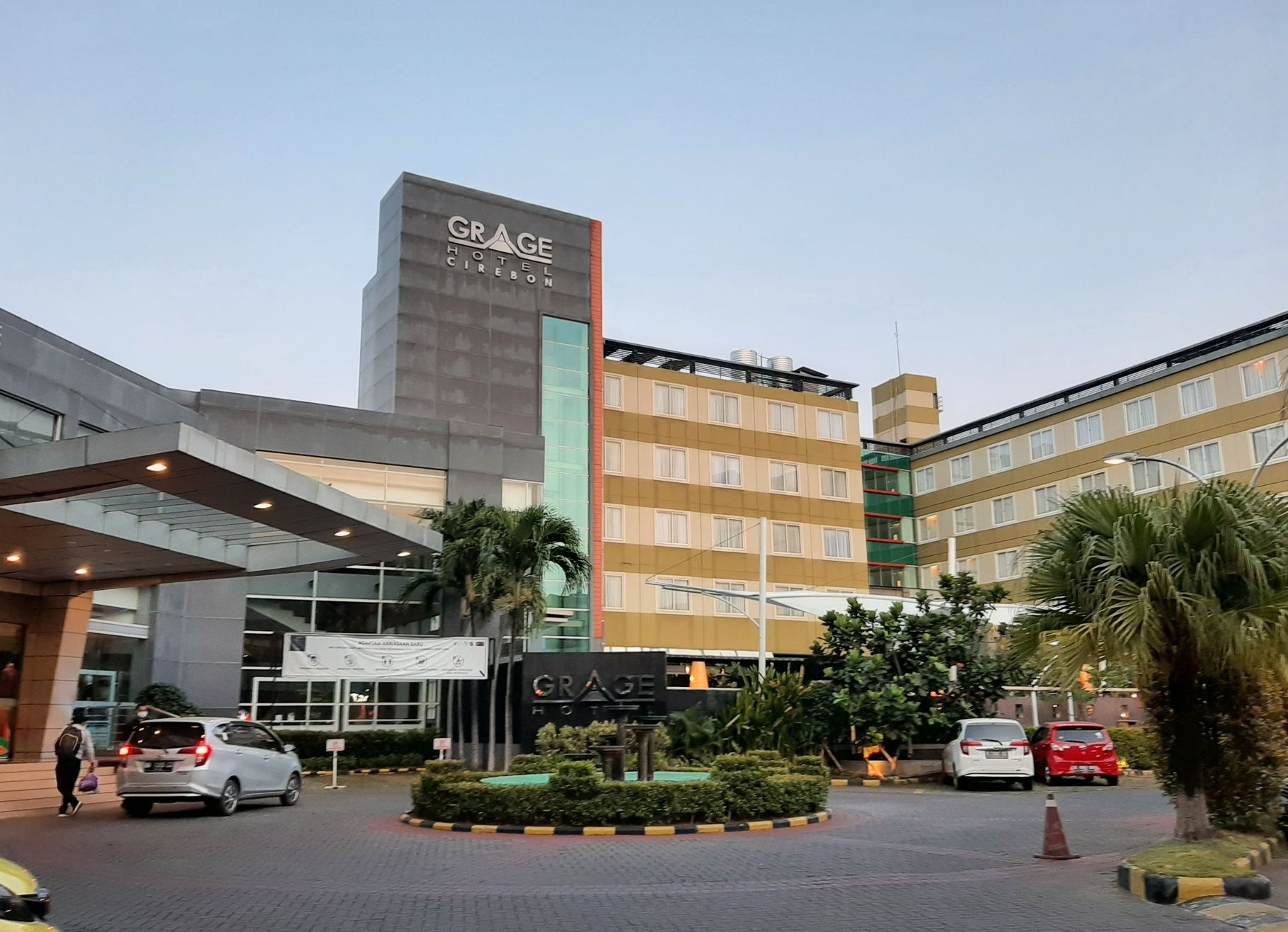 Grage Hotel Cirebon, Cirebon - Cheap Booking at tiket.com