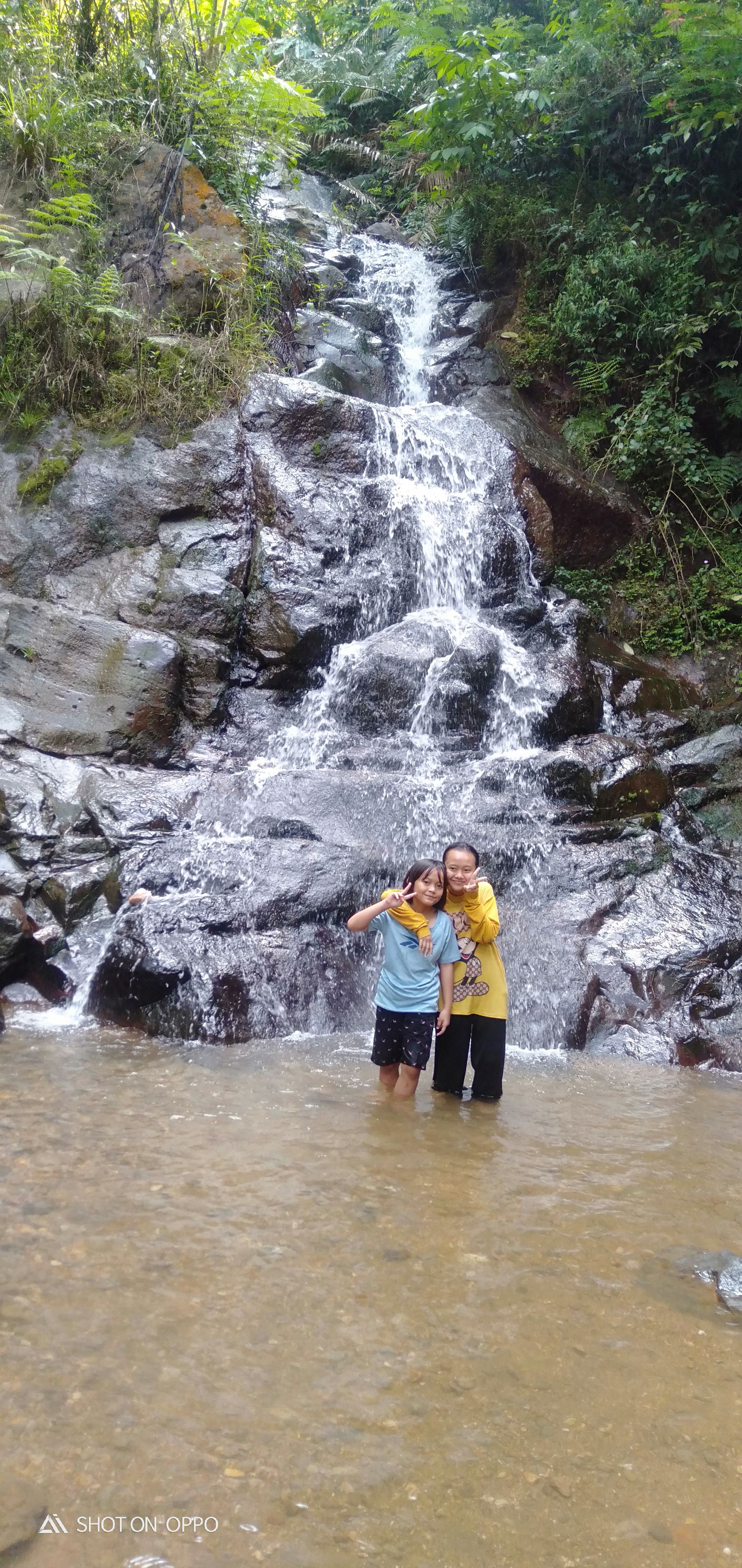 Curug Batu Gede Cisuren Camping Ground - Harga Bumi Perkemahan Murah ...