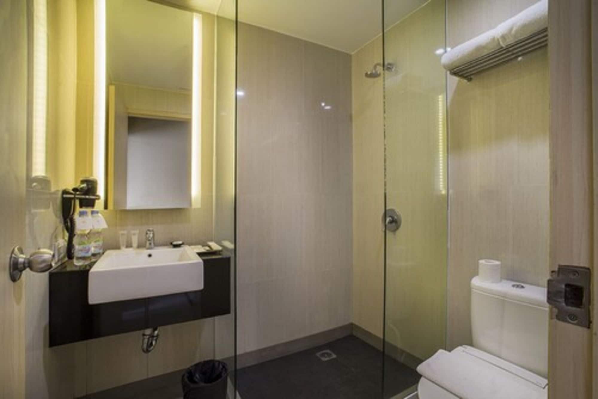 eL Hotel Jakarta Harga Promo 2023 - tiket.com