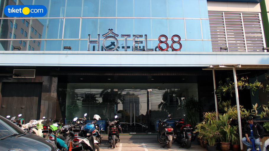 Hotel 88 Mangga Besar 120 RS Husada by WH Harga Terbaru 2023 - Booking Murah di tiket.com