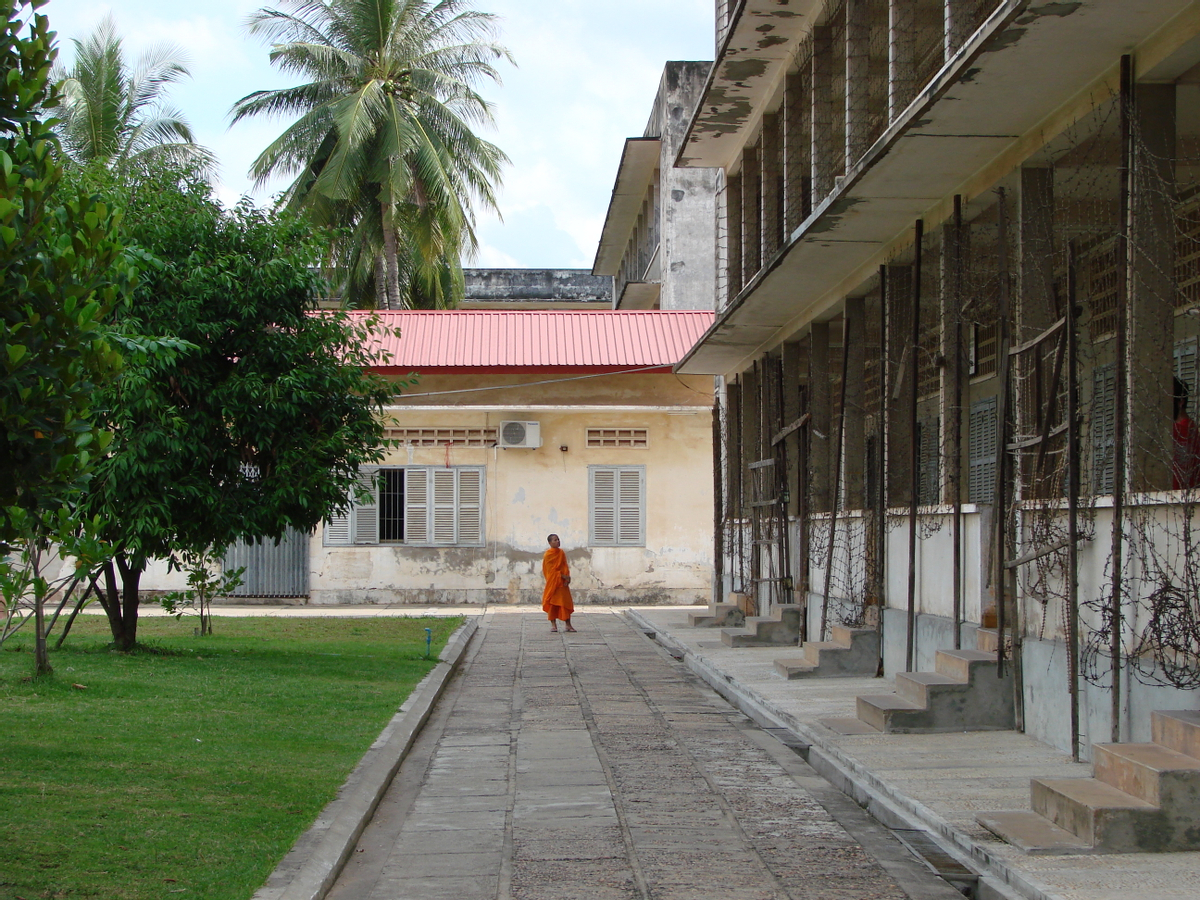Get Ticket Tuol Sleng Genocide Museum and Phnom Penh Tour Promo Prices ...