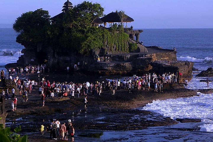Bali Twins Sea Temple: TANAH LOT AND ULUWATU TEMPLE SUNSET Harga Promo ...