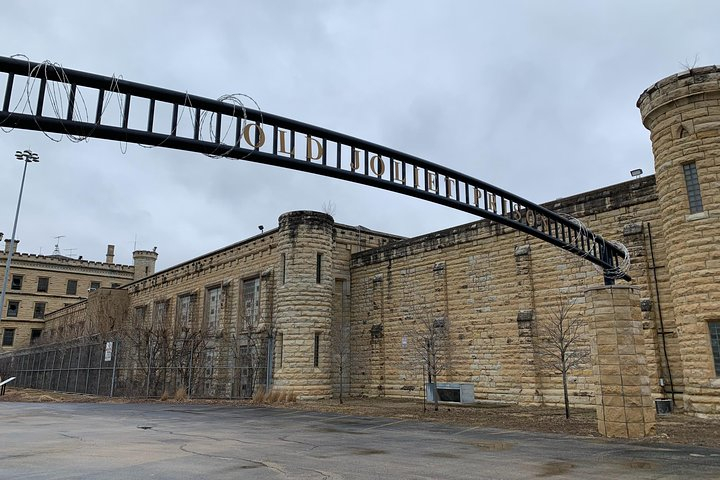 Tiket Tour a Chicago Prison from Movies and TV Harga Promo - tiket.com