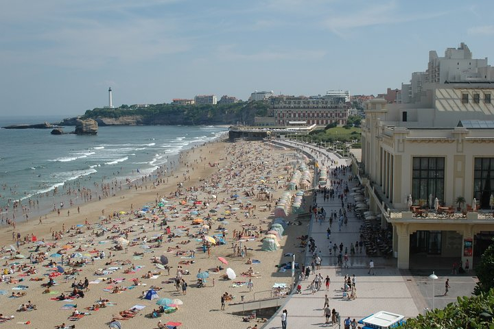 Private 3-hour Walking Tour of Biarritz with official tour guide Promo ...