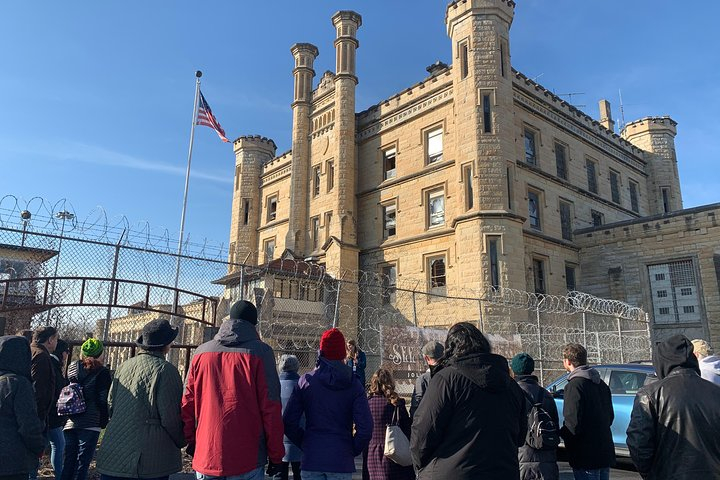 Tiket Tour a Chicago Prison from Movies and TV Harga Promo - tiket.com