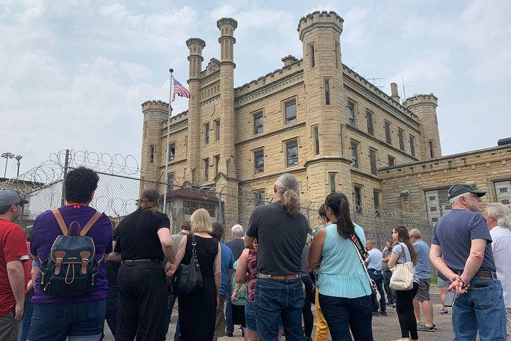 Tiket Tour a Chicago Prison from Movies and TV Harga Promo - tiket.com