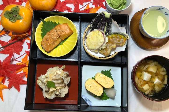 Japanese autumn lunch Harga Tiket Promo Up to 7%