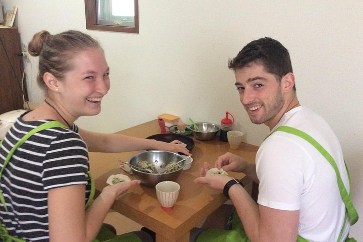 Emi's kitchen: Authentic Japanese home cooking class / sushi class Harga Promo Juli 2023 - tiket.com