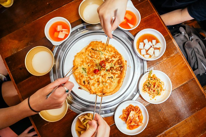 The 10 Tastings of Seoul With Locals: Private Street Food Tour Harga ...