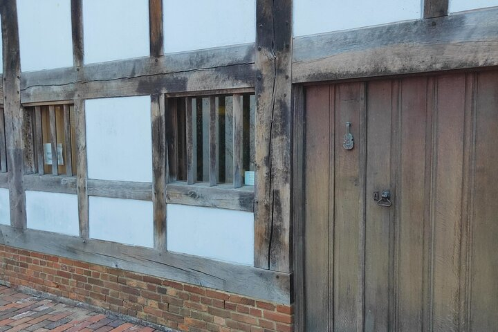 Eccentric Lewes: A Self-Guided Walking Tour Harga Promo Terbaru 2023 Eccentric Lewes: A Self-Guided Walking Tour Harga Promo Terbaru 2023