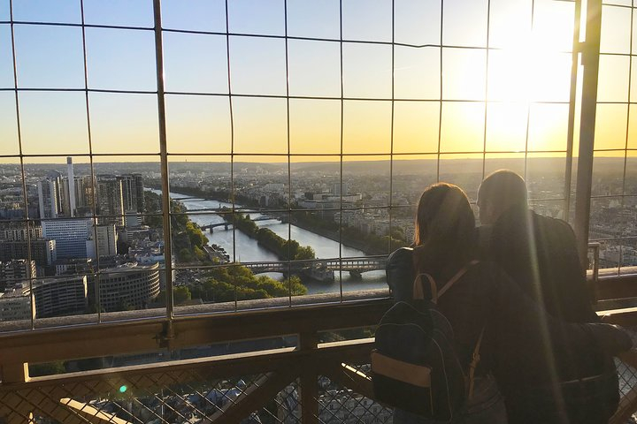 Eiffel Tower Skip the Ticket Line Summit Access by Elevator Harga Promo Terbaru 2023