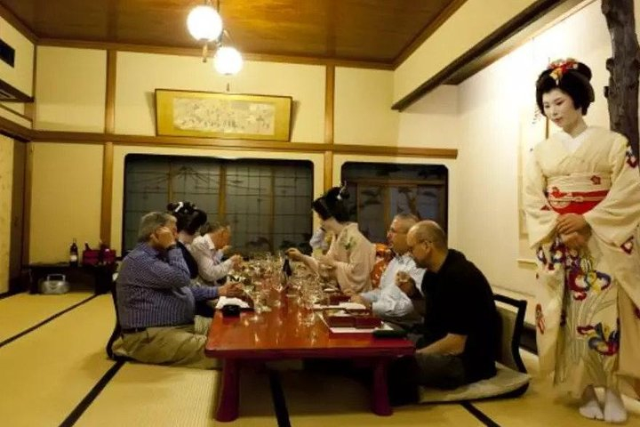 Traditional Private Geisha Experience/Dinner Show in Tokyo, Fukagawa ...