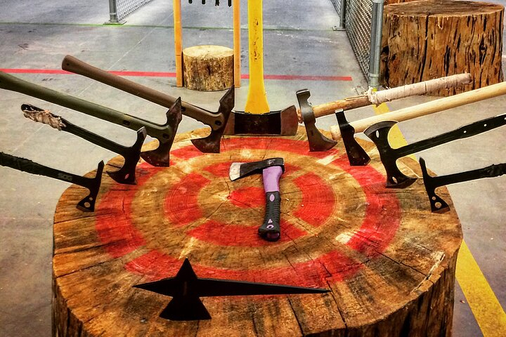 Axe Throwing Experience in Las Vegas Harga Tiket Promo Up to 7%