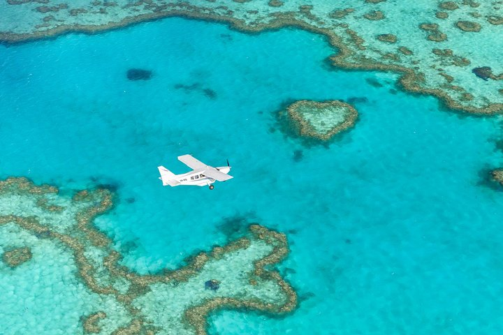 Tiket Scenic Flight - Great Barrier Reef, Heart Reef, Whitehaven Beach ... Tiket Scenic Flight - Great Barrier Reef, Heart Reef, Whitehaven Beach ...