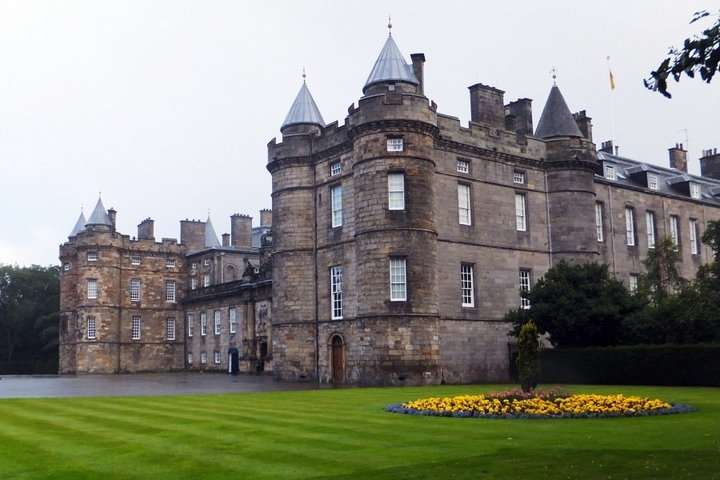 Half-Day Edinburgh Tour with Private Driver Harga Promo Terbaru 2023