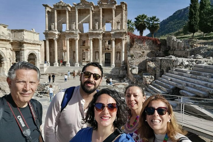 Private Ephesus and Sirince Village Tour from Kusadasi Port with lunch Harga Promo Terbaru 2023
