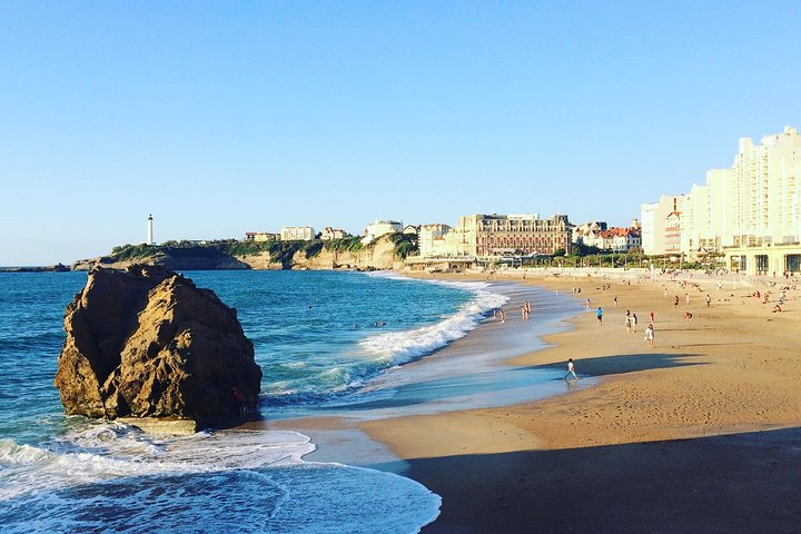 Private Walking Tour of Biarritz Harga Promo Terbaru 2023
