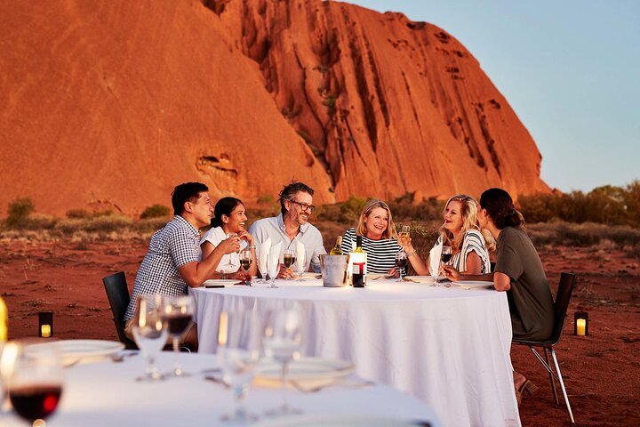 Uluru (Ayers Rock) Sunset with Outback Barbecue Dinner and Star Tour ...