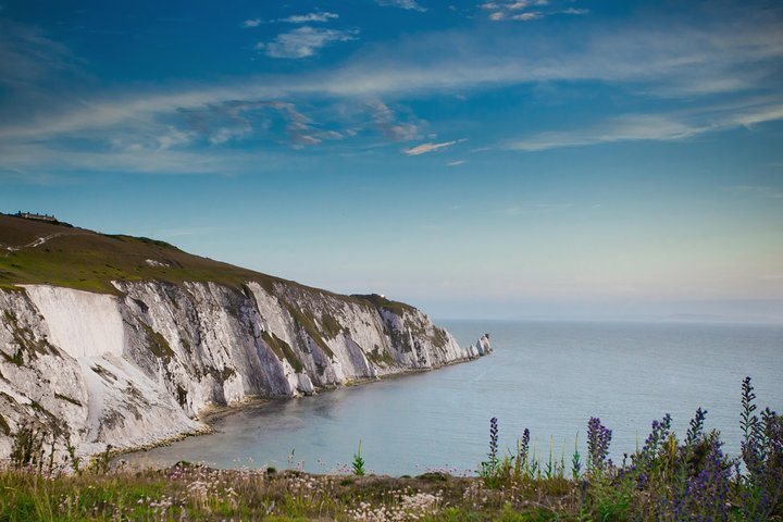 Isle of Wight Guided Day Tour from London Harga Promo Terbaru 2023