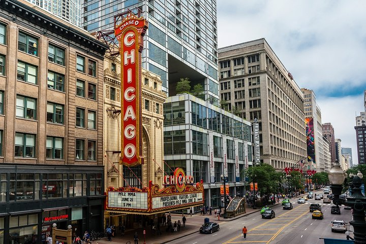 Chicago Walking Tour: Must-See Chicago Diskon 50% Harga Tiket Masuk
