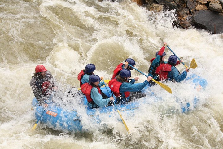 Clear Creek Intermediate Whitewater Rafting near Denver Harga Tiket ...