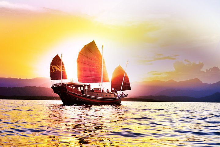 Shaolin Sunset Sailing Aboard Authentic Chinese Junk Boat Harga Promo ...