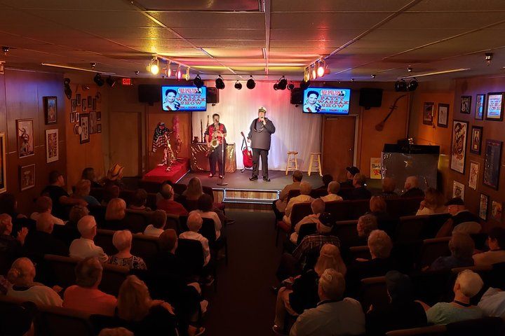 Admission Ticket: Patty Waszak Show in Pigeon Forge Harga Tiket Promo ...