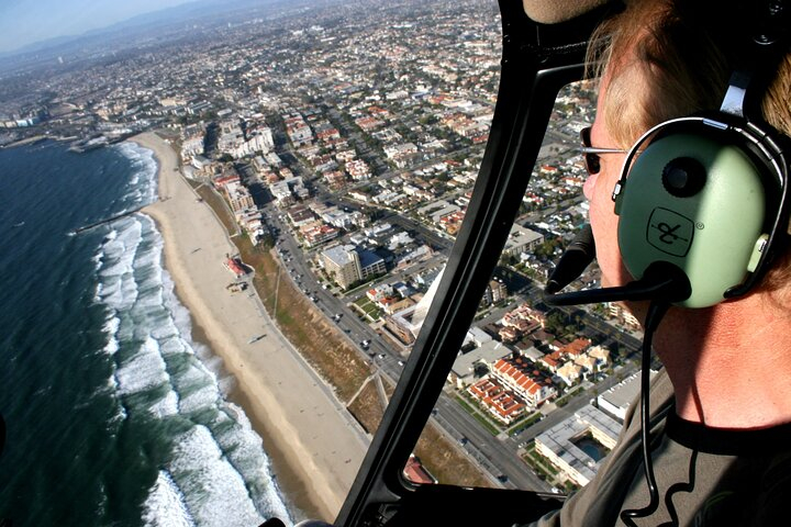 Hyper Helicopter Tour in Los Angeles Taking Off from Beach City Harga ...