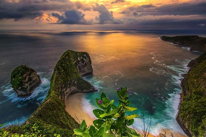 Nusa Penida - Private Day Tour - All inclusive Diskon 50% Harga Tiket Masuk