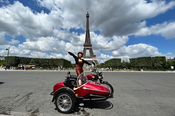 Private Sidecar Motorcycle Tour of Paris Monuments Harga Promo Terbaru 2023