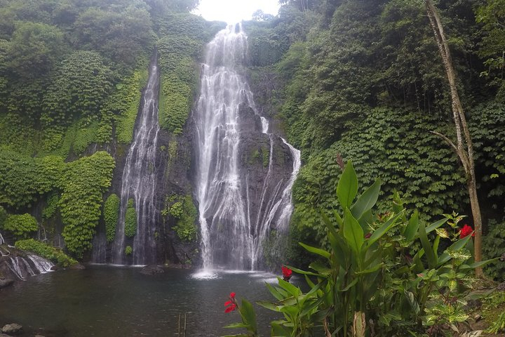 Seven Wonder Waterfalls Trekking Diskon 50% Paket Tur