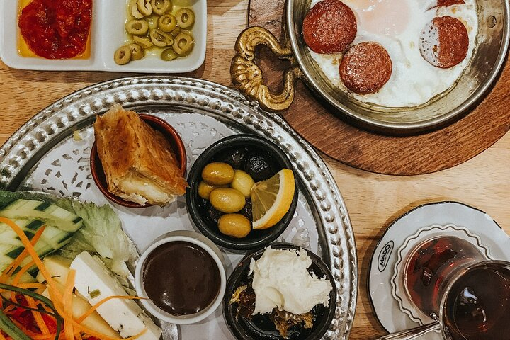 When in İstanbul, do as the Turks do! ( Full Being Turkish Experience ...