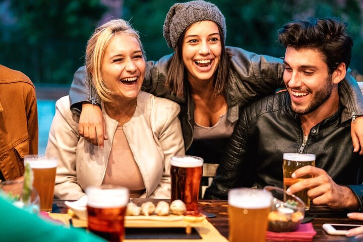 Bar Crawls by Party Bus & Craft Beer Tours Harga Promo Terbaru 2023