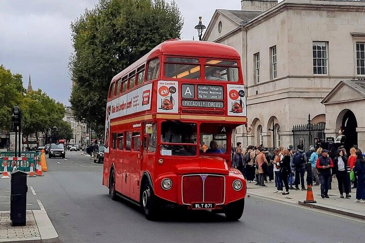 Hop-on Hop-off London Routemaster Bus Tour Harga Promo Terbaru 2023