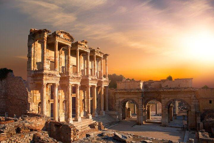 Private Ephesus Full-Day Tour with Turkish Bath Hamam Experience Diskon ...