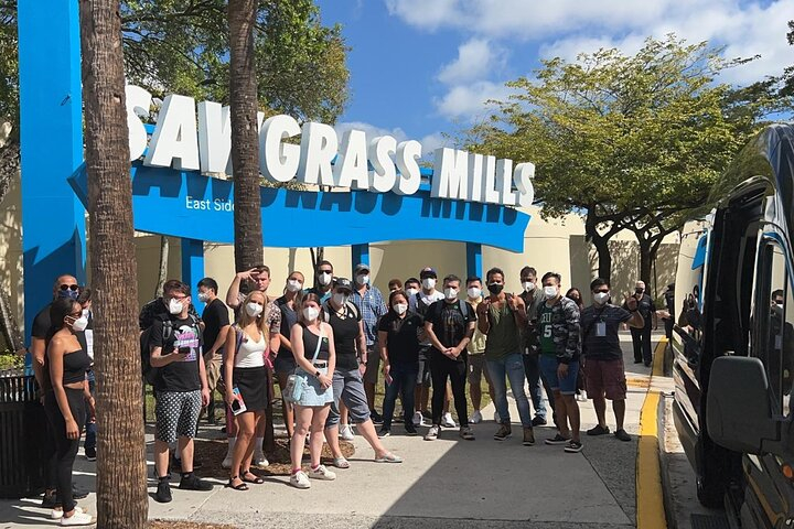 Sawgrass Mills mall Transportation - Fastest service Harga Promo ...