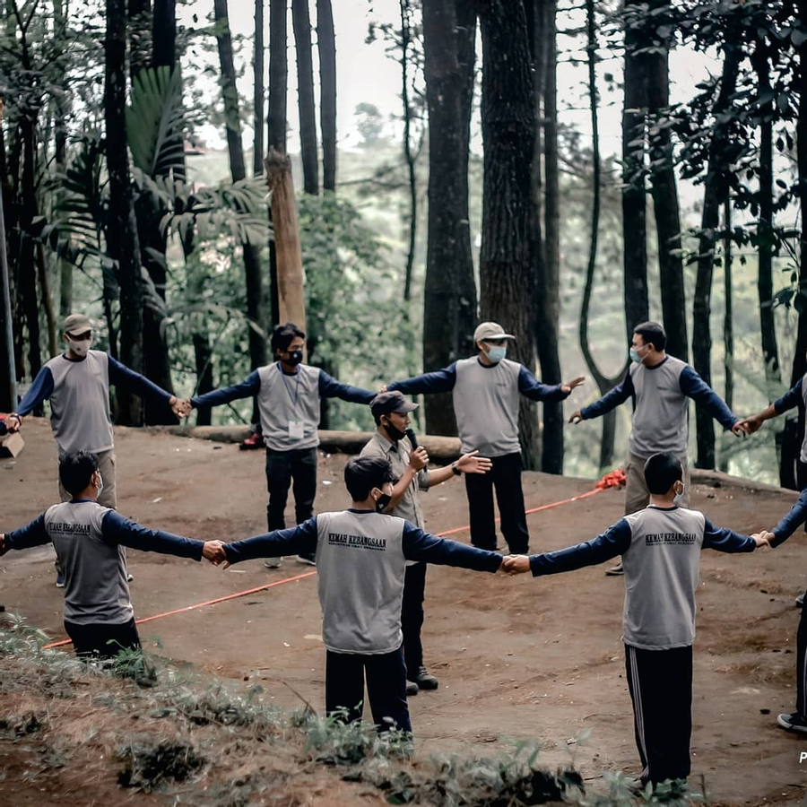 Tiket Jungle Team Building in Talagan Surian Camp Harga Promo - tiket.com