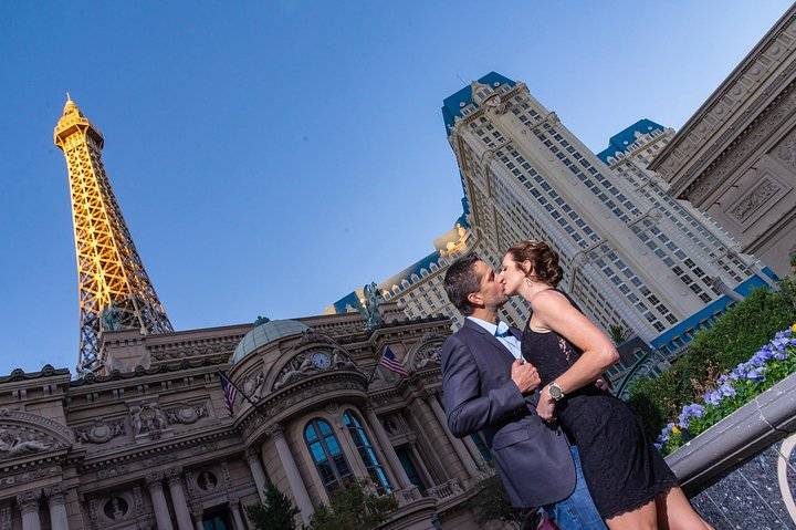 2 Hour Private Limo Photo Tour Diskon 50% Harga Tiket Masuk