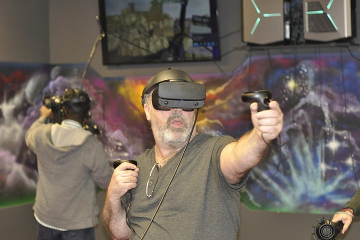 Virtual Reality (VR) Gaming Experience Harga Tiket Promo Desember 2023