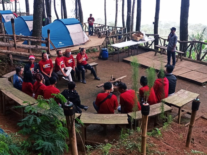 Tiket Jungle Team Building in Talagan Surian Camp Harga Promo - tiket.com