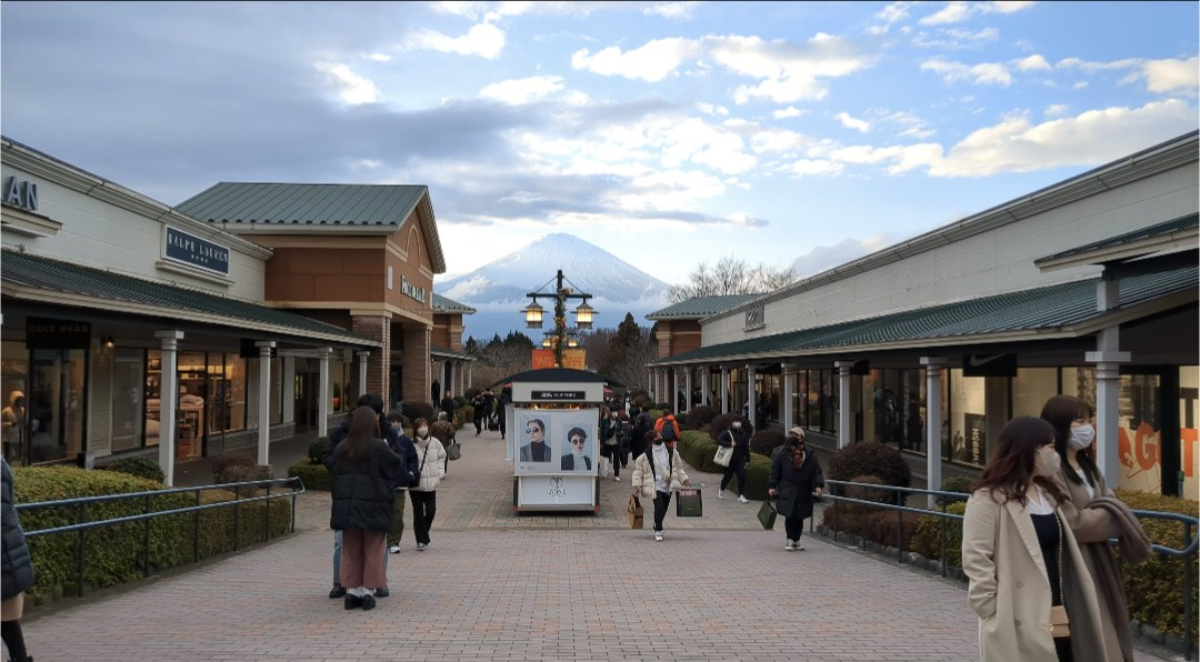 Tiket Mt. Fuji View & Gotemba Premium Outlets One Day Tour from Tokyo ...