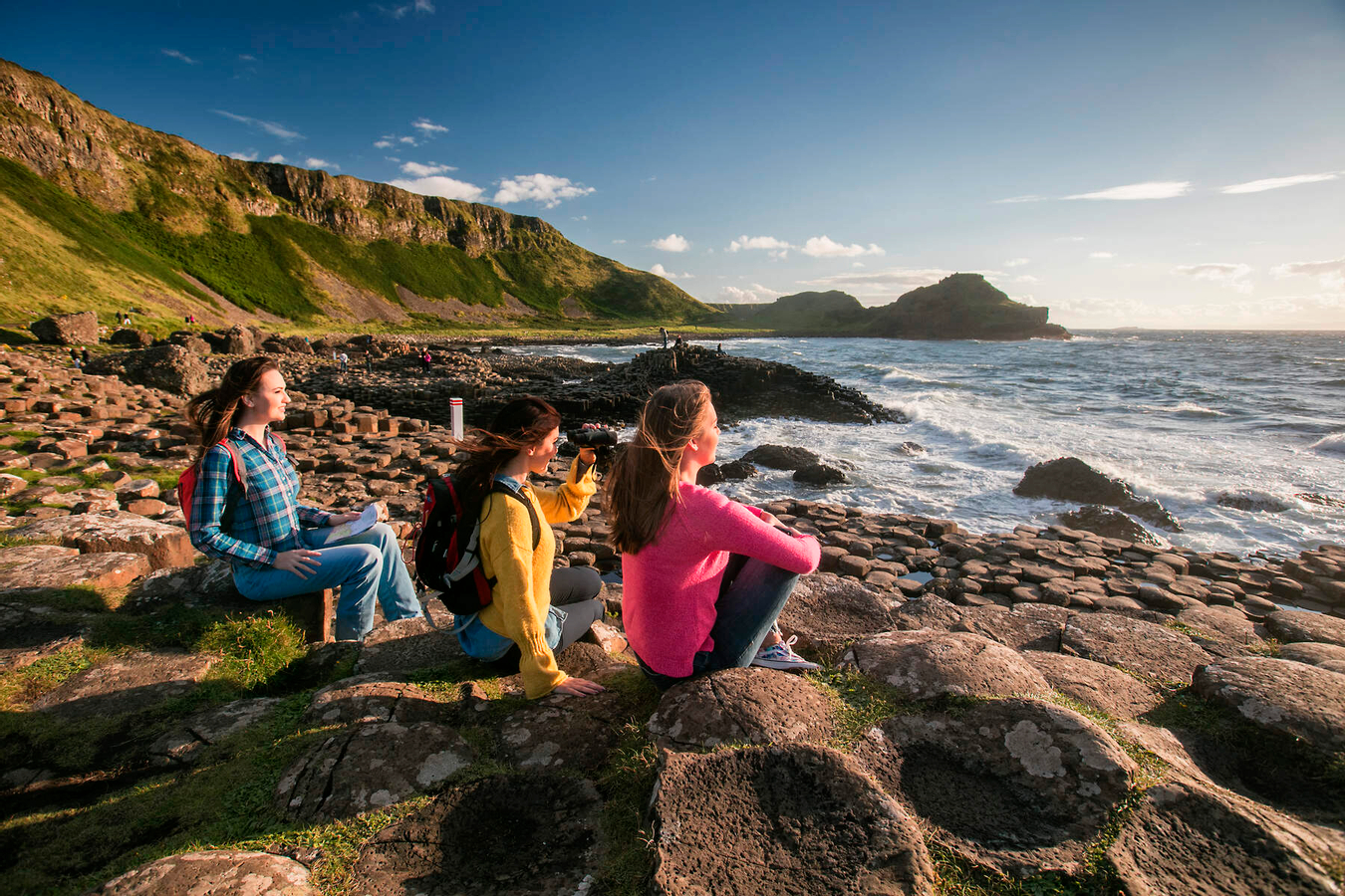Giant's Causeway and Titanic Distillers Tour from Belfast Diskon 50% ...