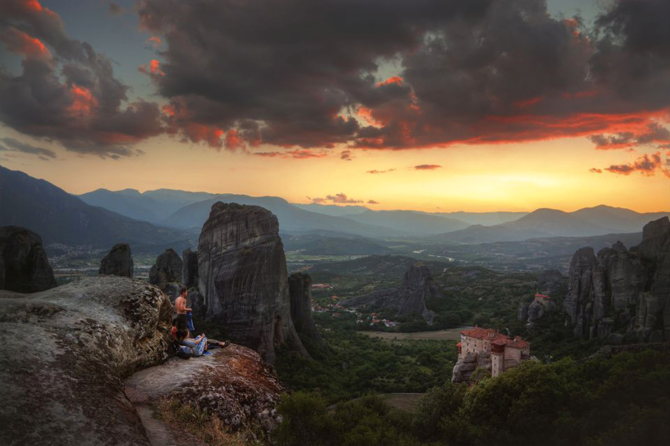 Meteora 2 Days Tour from Athens with Local Guide and Hotel Diskon 50% ...