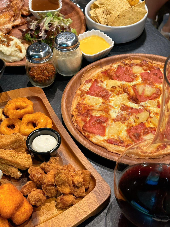 Indoor Golf Experience by Partee Golf 50% Off Entry Ticket Price