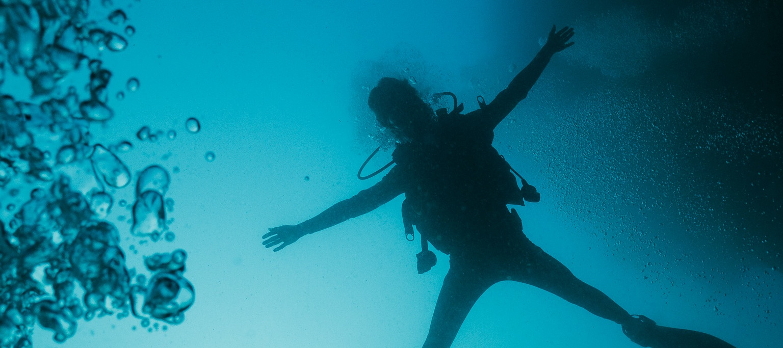 Paket Dive into Wonder: Try Scuba Diving in Cebu with PADI 5* Center ...