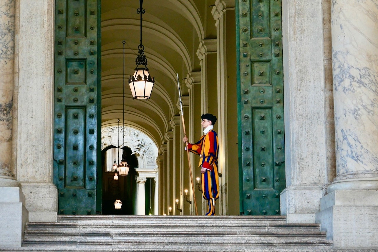 St. Peter's Basilica, Square & Papal Grottoes Guided Tour in Rome ...