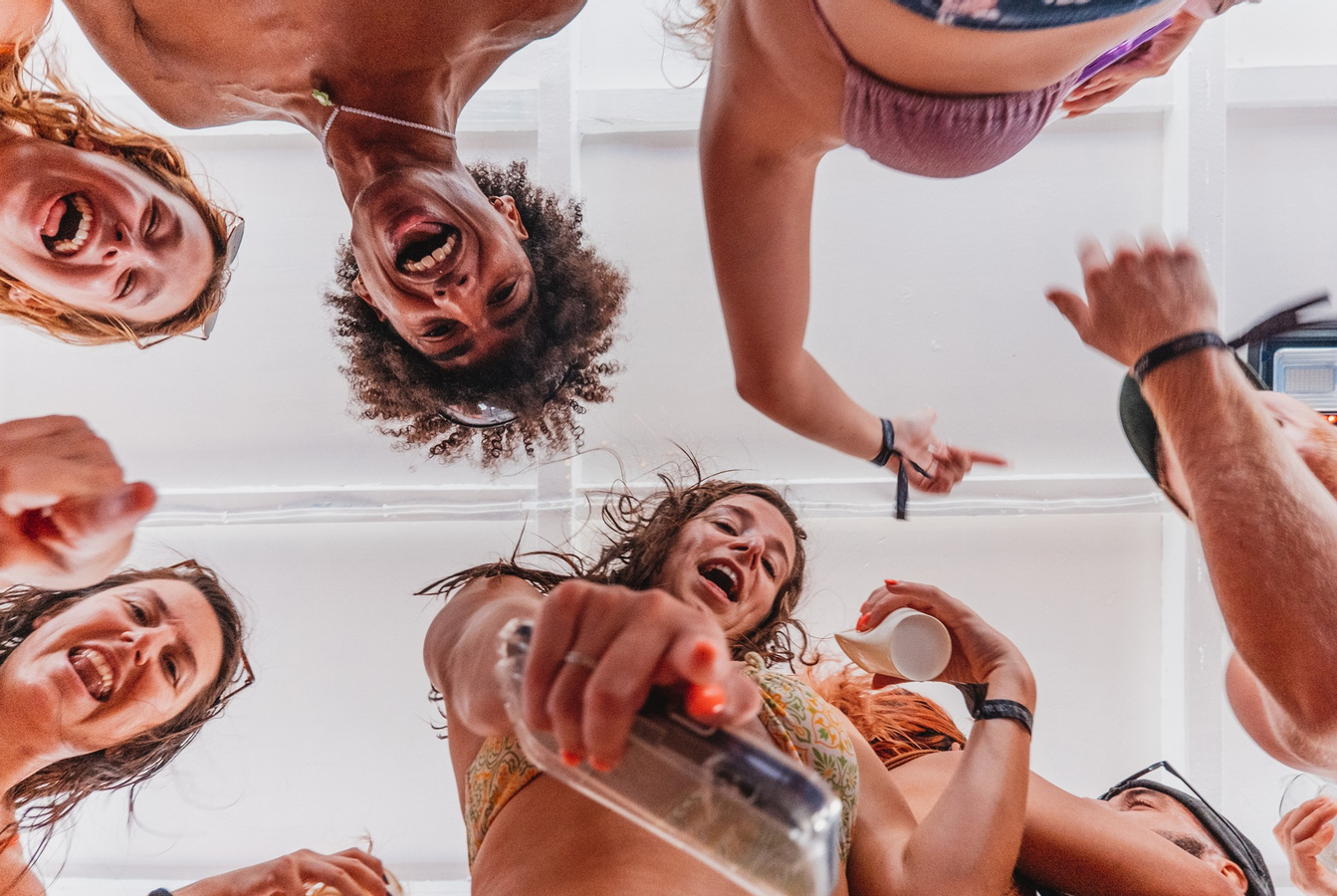 Boracay Haqqy Life Sunset Boat Party Cruise Diskon 50% Harga Tiket Masuk