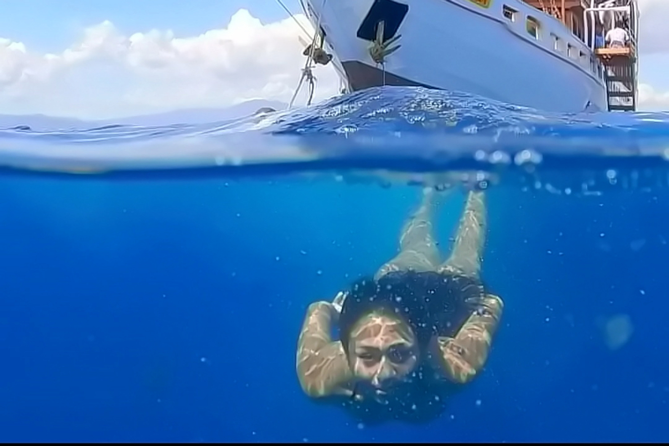Komodo Island Hopping with Sunset Trip from Labuan Bajo Diskon 50% ...