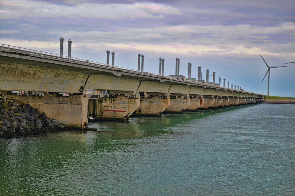 Private day trip to the Dutch Delta Works Diskon 50% Harga Tiket Masuk